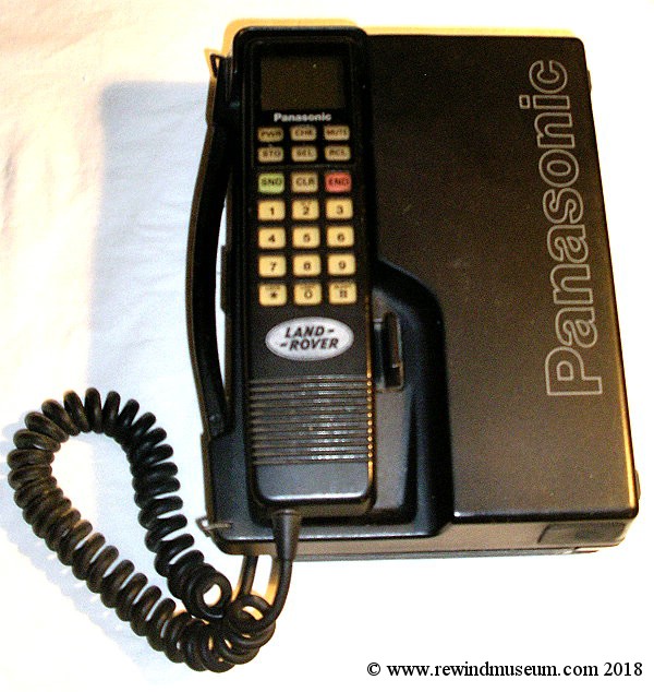 Museum of Motorola 8000X, 28 oz 1983, vintage brick phones, Nokia ...